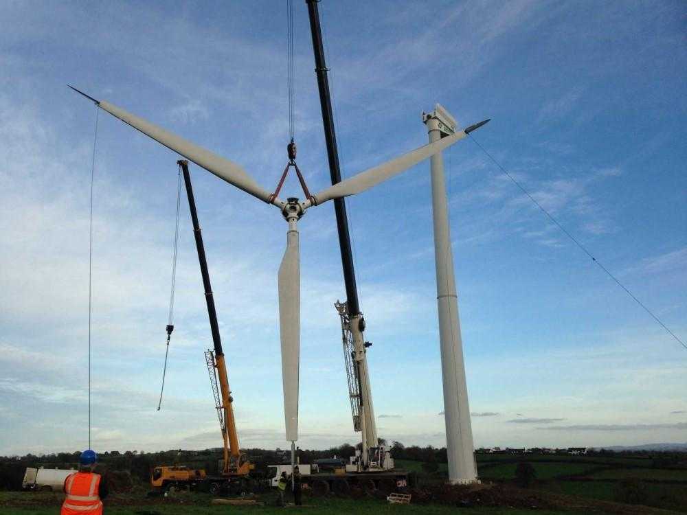 WIND TURBINES PICTURE GALLERY • HITWIND UK