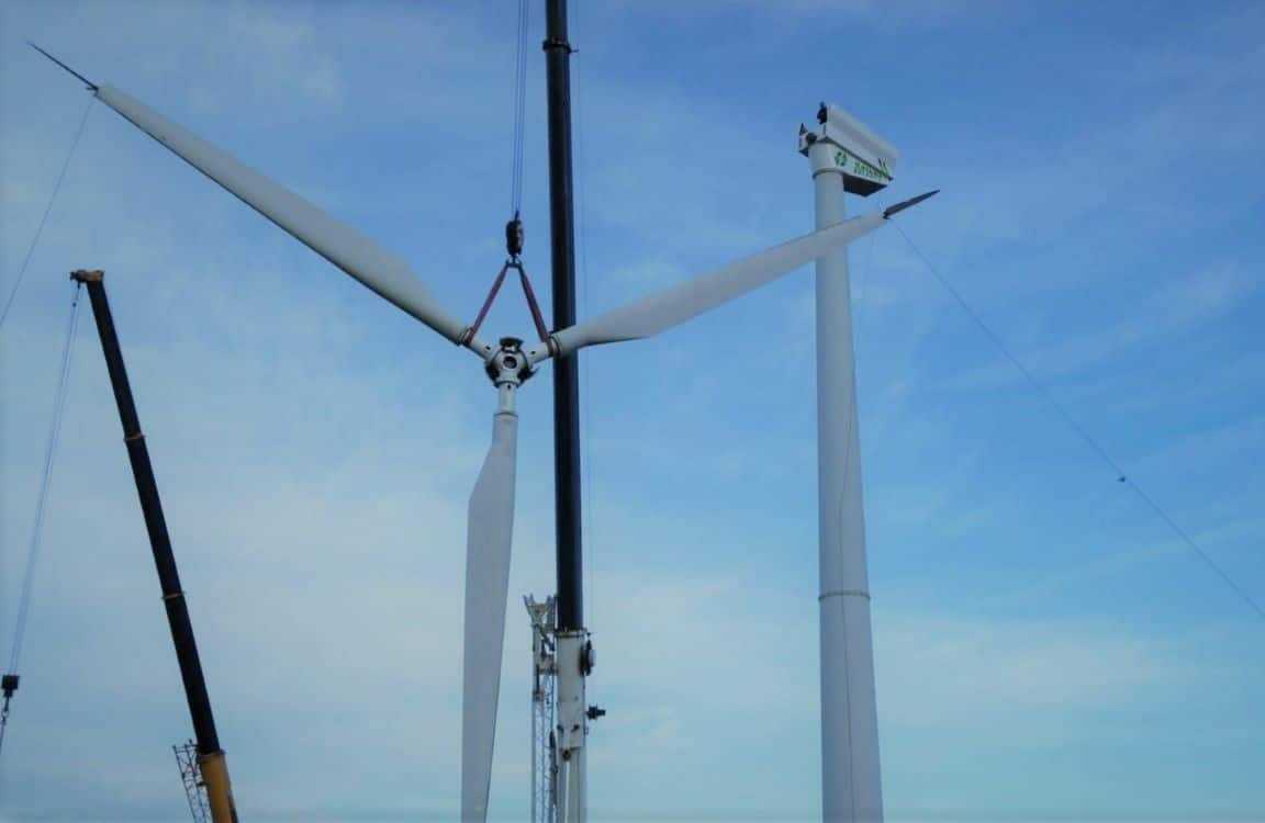 WIND TURBINES PICTURE GALLERY • HITWIND UK